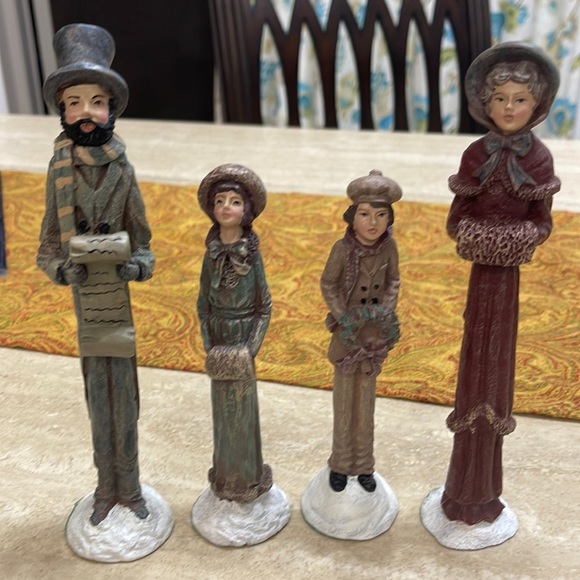 Hallmark | Holiday | Hallmark Set Of 4 Holiday People Mother Father ...